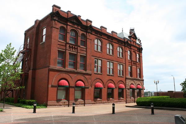 Built St. Louis | The Industrial City | Anheuser Busch Brewery